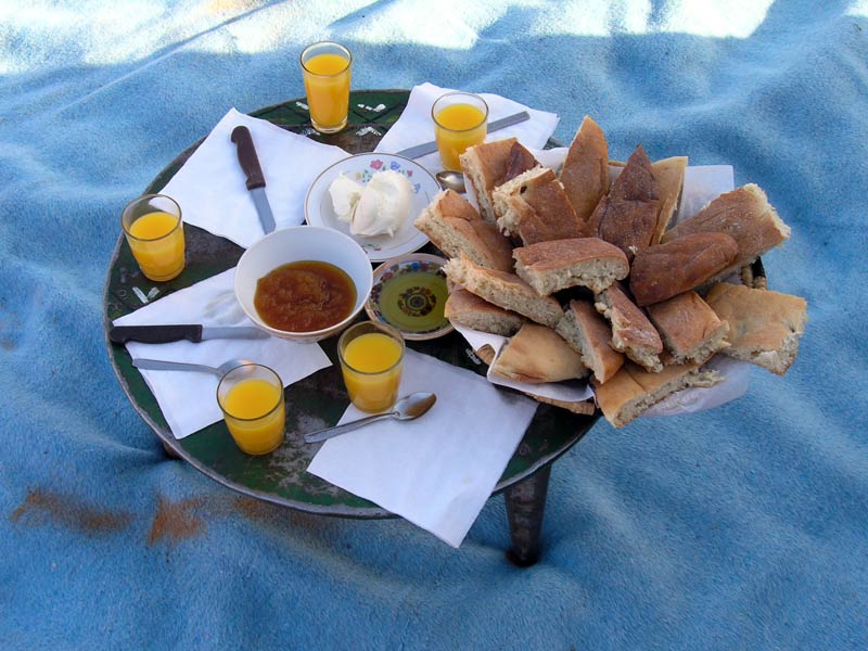 Travel Photo Blogging: My first desert sunrise (Day 11)