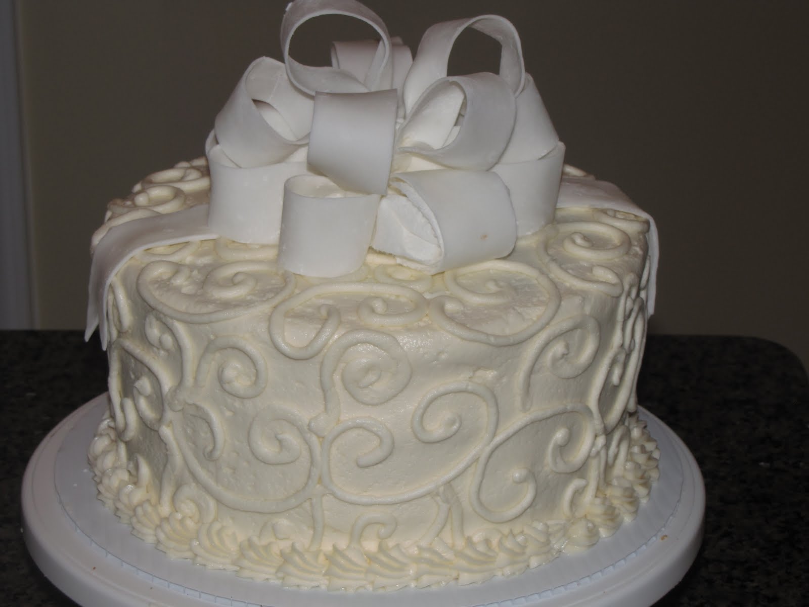 Simply Charming Cakes: Traditional Anniversary Cake