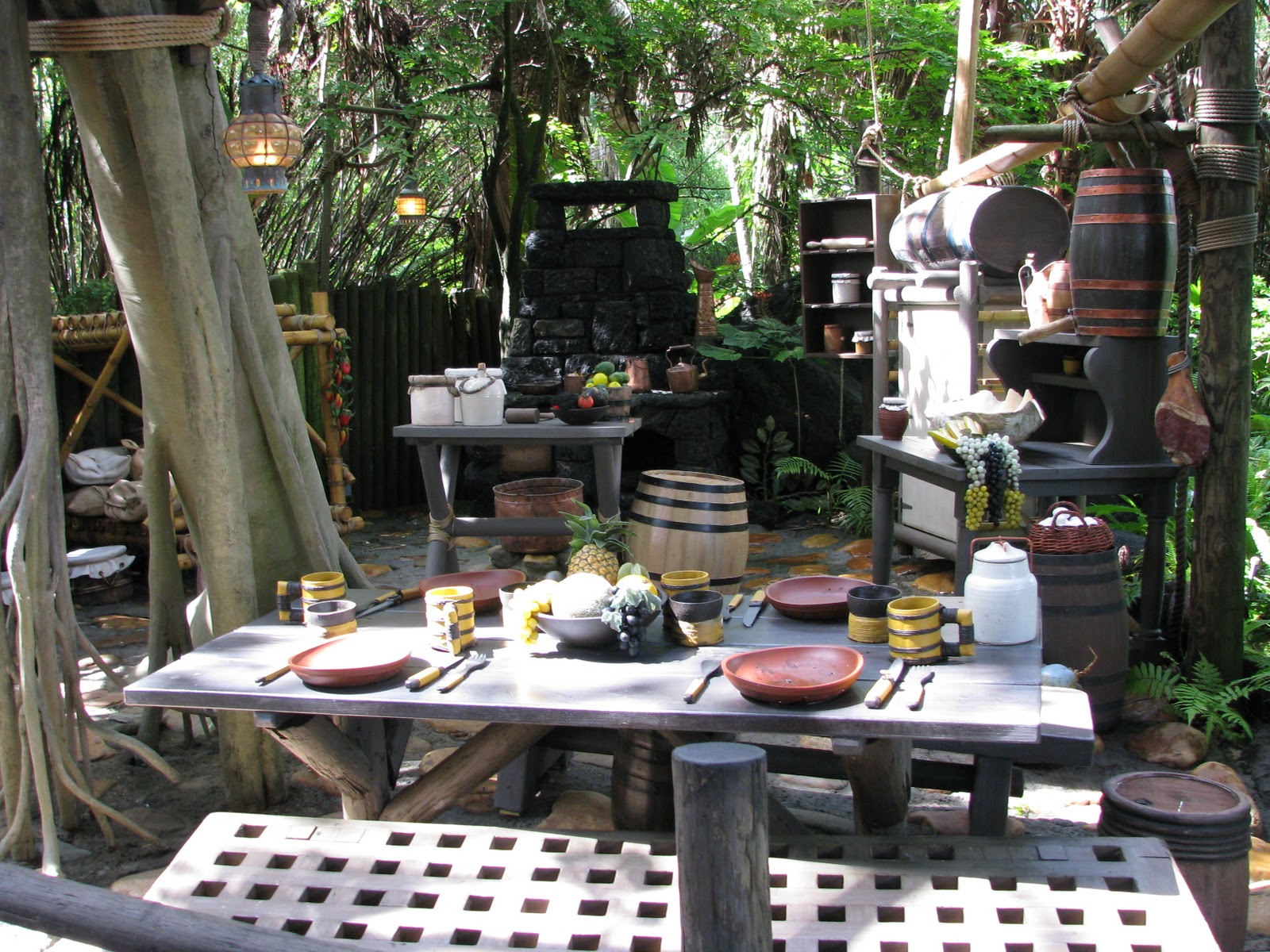 Exploring The Swiss Family Robinson Treehouse | Disney World Blog ...