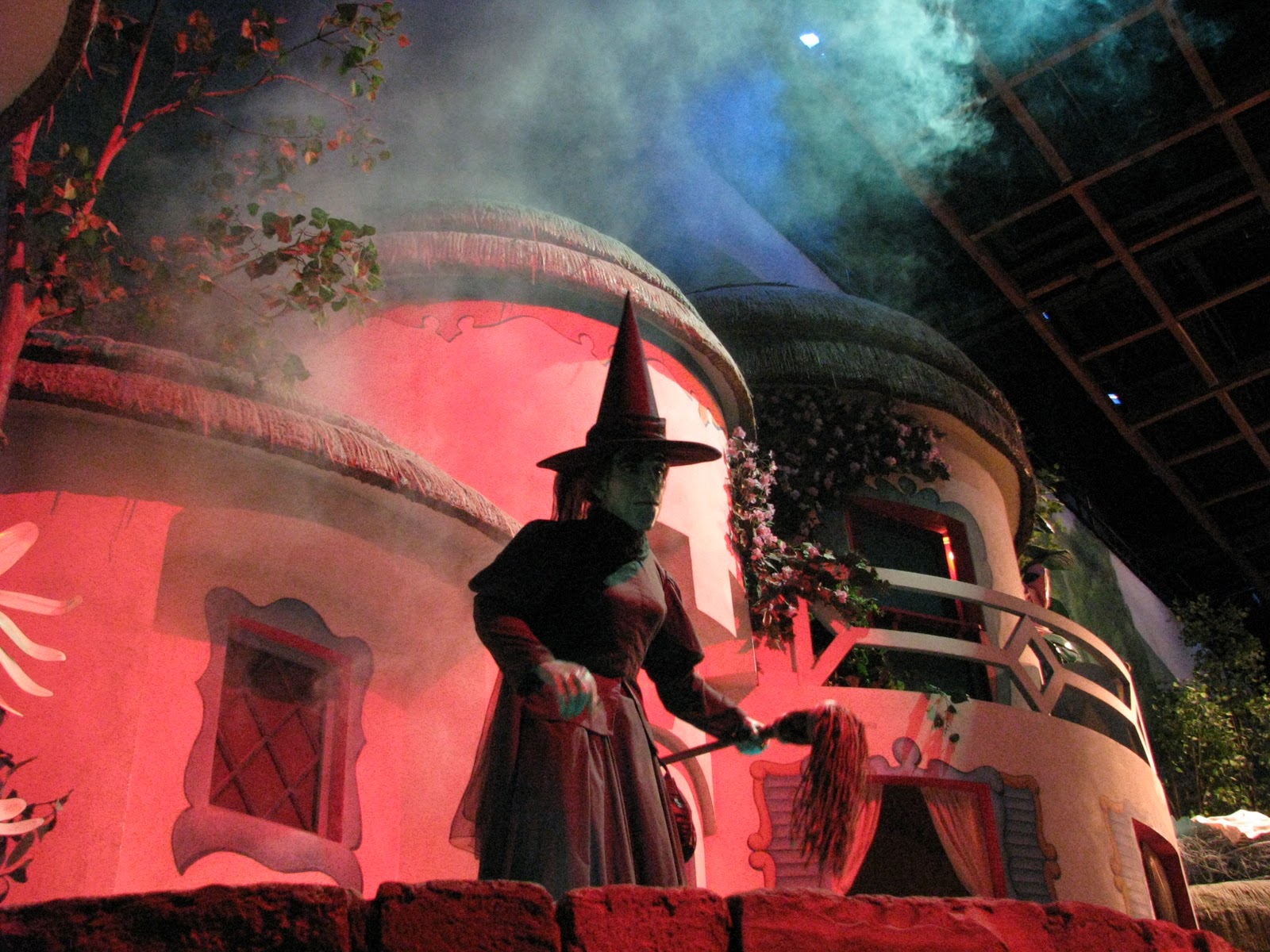 Disney World Top 6 Uses Of Audio Animatronics | Disney World Blog ...