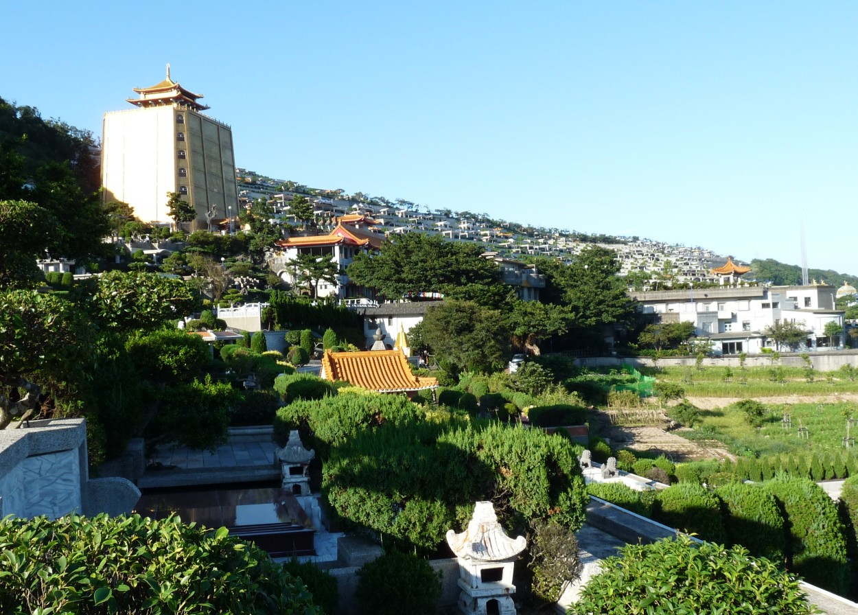 Graving Blog: Chin Pao San Cemetery