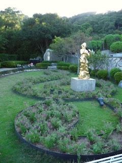 Graving Blog: Chin Pao San Cemetery