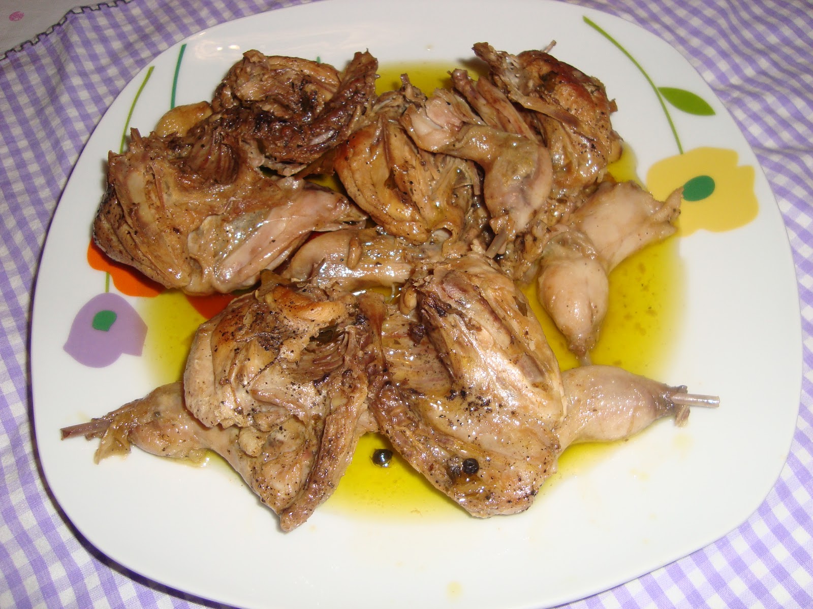 COMIDAS Y POSTRES: %* CODORNICES EN SALSA