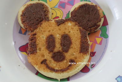 The Kitty Store's Ideas and Recipes Blog: Mickey Pancakes on a Sunday ...