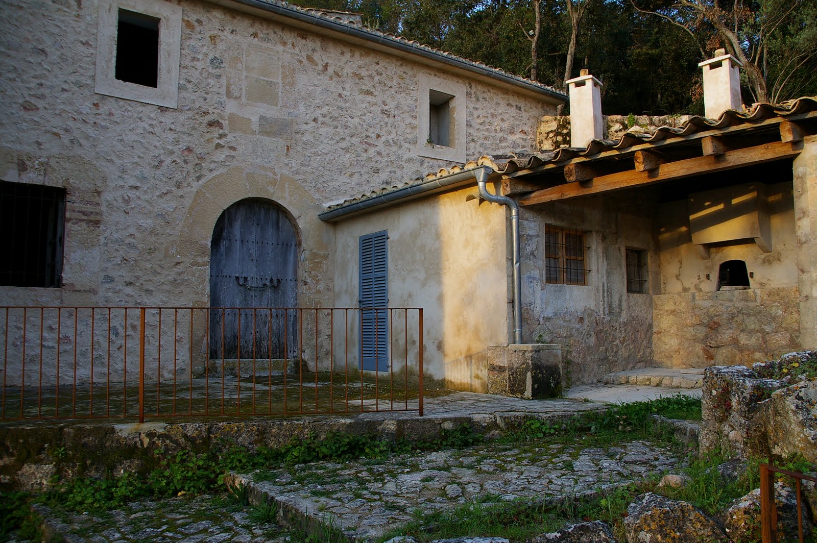 TRESQUES PER TRAMUNTANA: LA CUCULLA DE FARTARITX