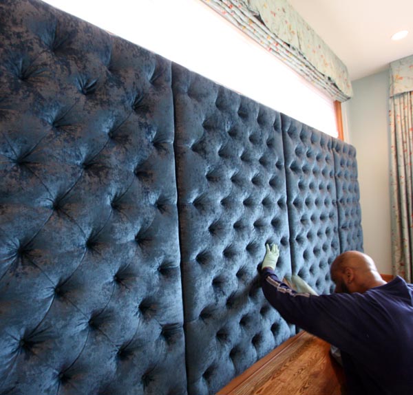 Curtain Otaku: Tufted Wall Panelling