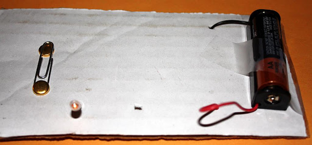 Frugal Frolic: Science Project: Make a circuit