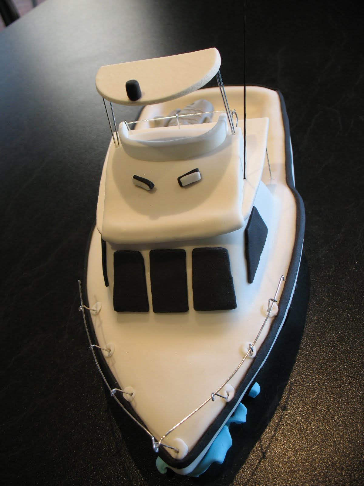 Sandy's Cakes: Boat Cake Topper