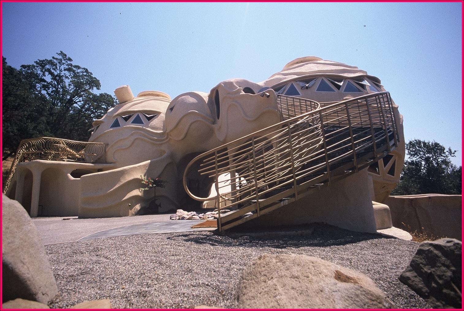 World Architecture Review Earth Issue 2010: The Watsu Center