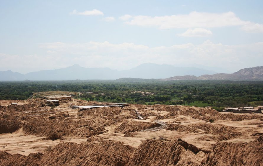 ArqueoLugares: TÚCUME. Lambayeque. Perú.