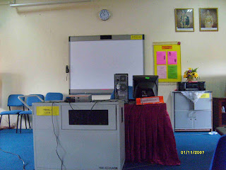 PUSAT SUMBER SMKTIZ (T.I.Z.TOPS): GAMBAR BILIK APD