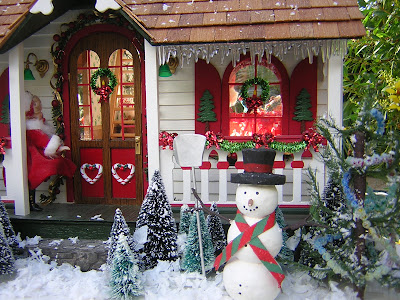 Dollhouses by Robin Carey: A Glimpse Inside the Santa Cottage