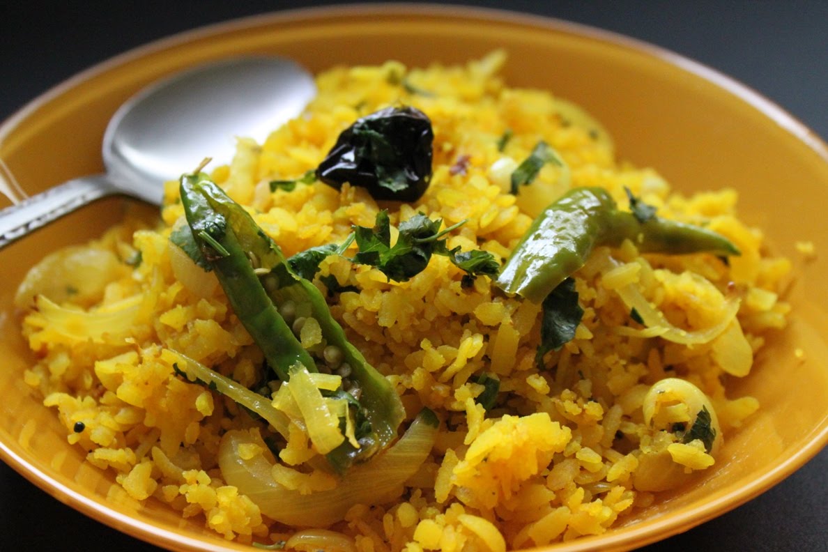 My Aromatic Kitchen: Kanda Pauva/Kanda Pohe