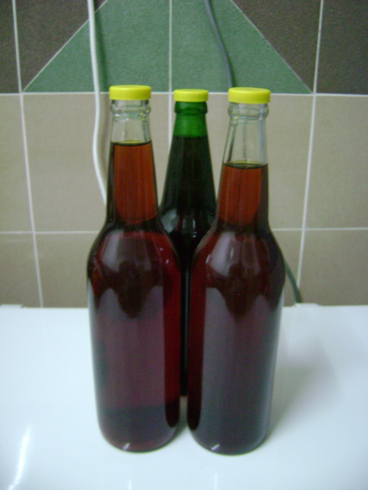 传统自家福州红酒 Red Vinasse 之快乐小天使与我: 红酒