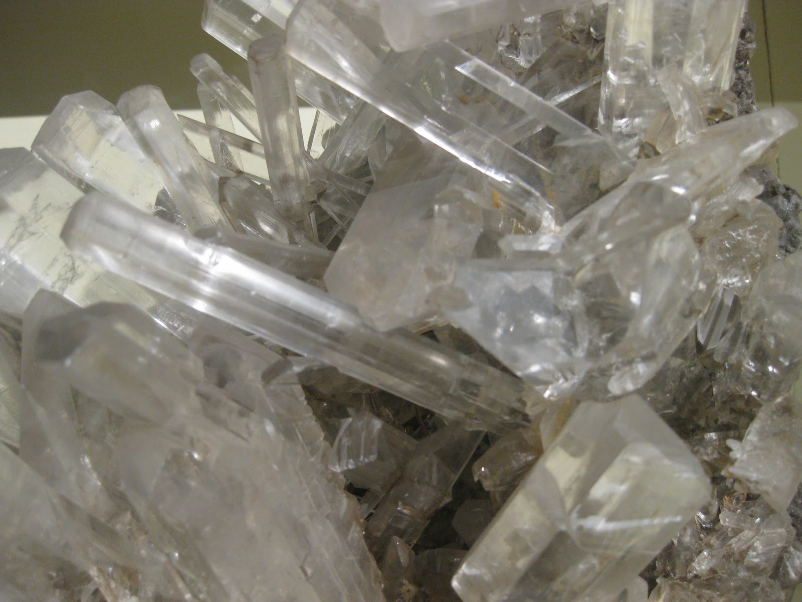 Science Minus Details: "Mythical Crysticals" or "Why Crystals are So ...