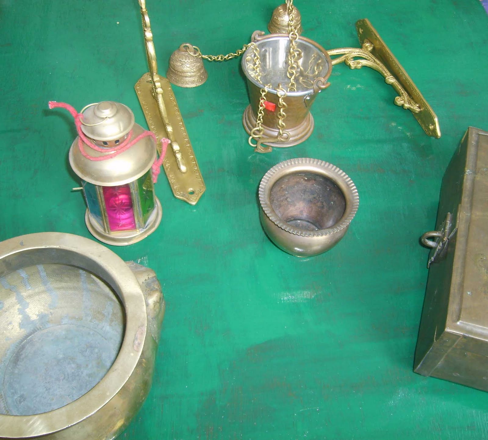 Pune old city: SMILE and brass shops in Tulsibaug - The Keybunch Decor Blog