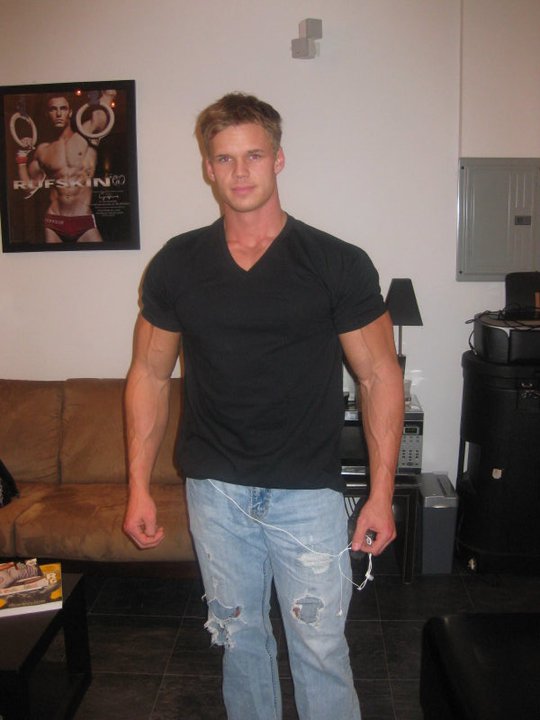WORKOUT INSPIRATION .NET: Steven Webb: The Blond Bodybuilder