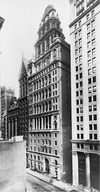 The Manhattan Life Insurance Building