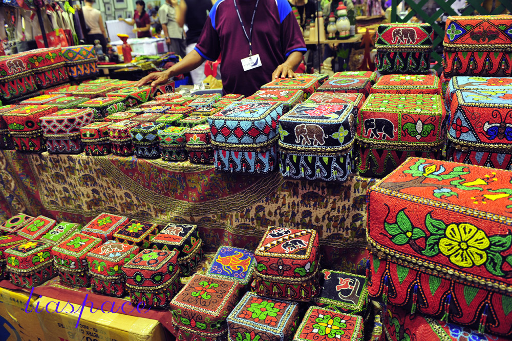 lia's crafty journey: 11/01/2010 - 12/01/2010