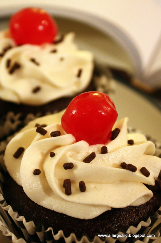The Allergic Kid: Divvies Bakery Cookbook Giveaway (and their Famous ...