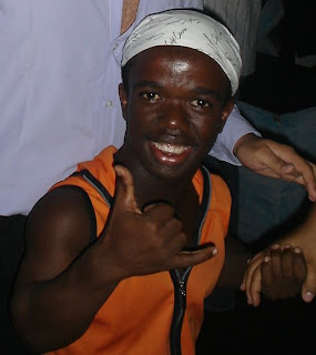 El blog del Tanatos: Apareció el famoso enano negro