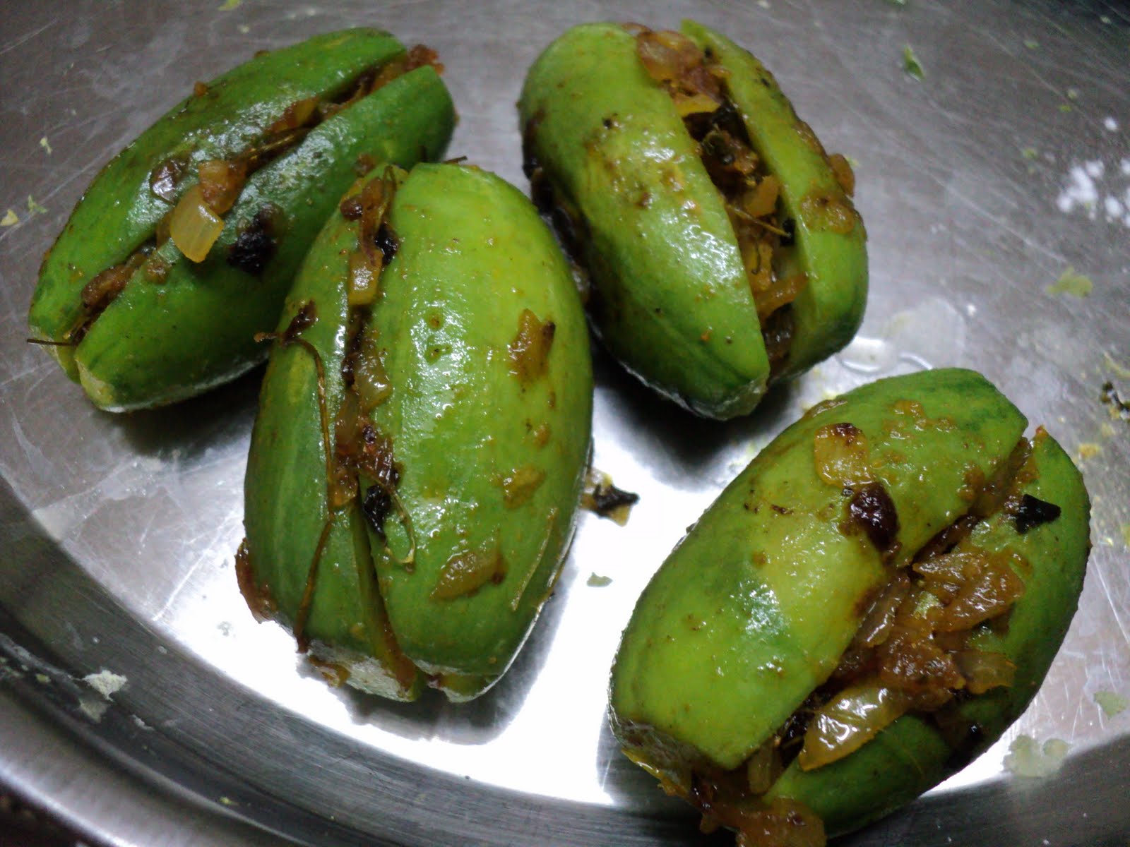 Oriyarasoi - The cosmopolitan Odia's Kitchen !: Gota potolo bhaja ...