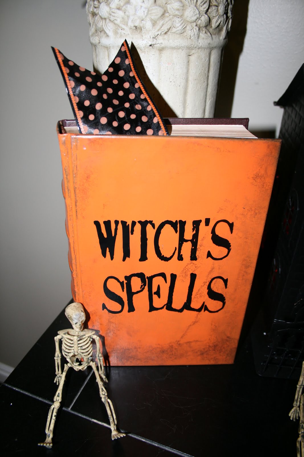 Creative Juices CHEAP HALLOWEEN DECOR