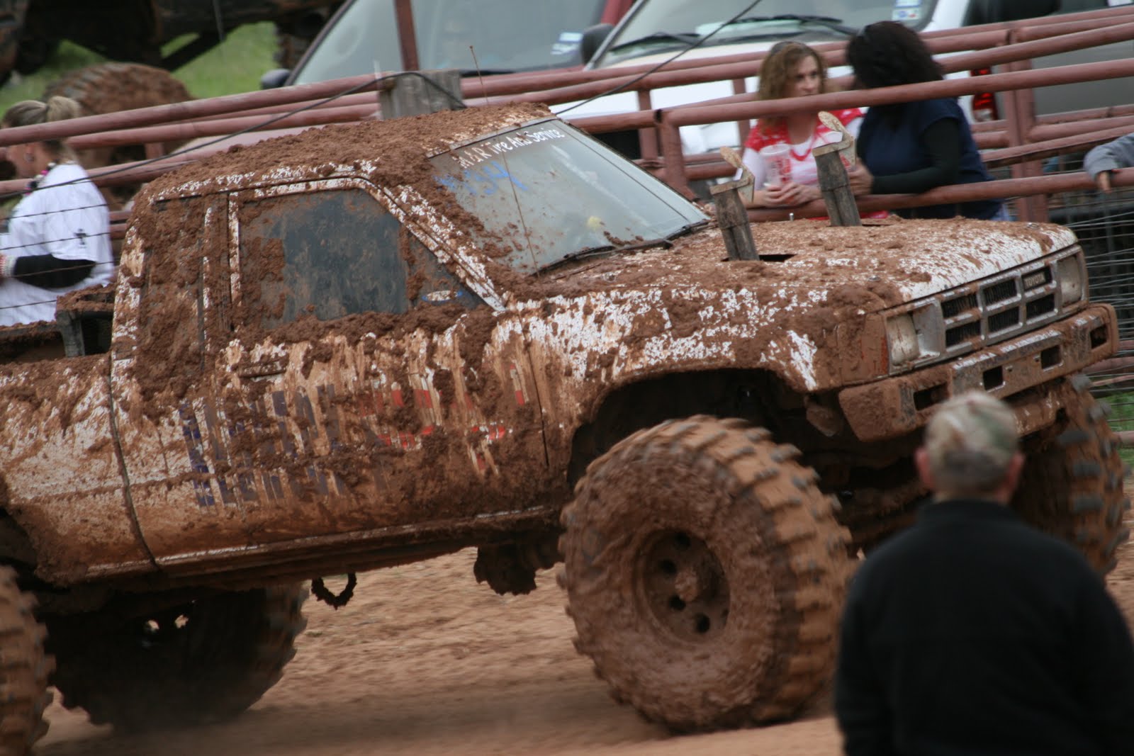 The Voice of Mitchell County: Mitchell County Mud Bog fills the stands ...