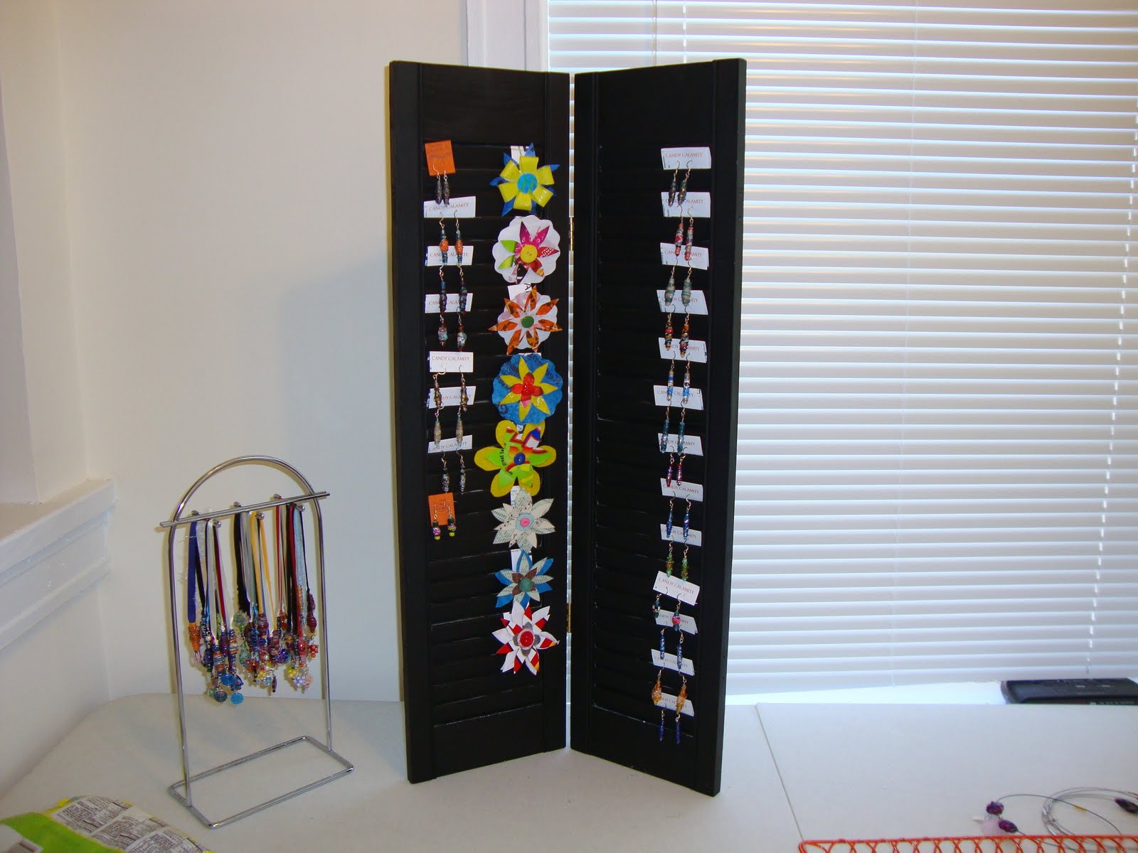 Candy Calamity: How to make a jewelry display from old shutters