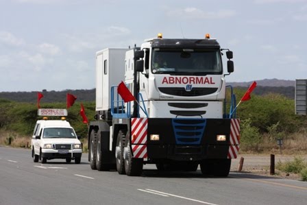 MEGA CAMINHÃO: Nicolas Tractomas D75 8x8 e D100 10x10