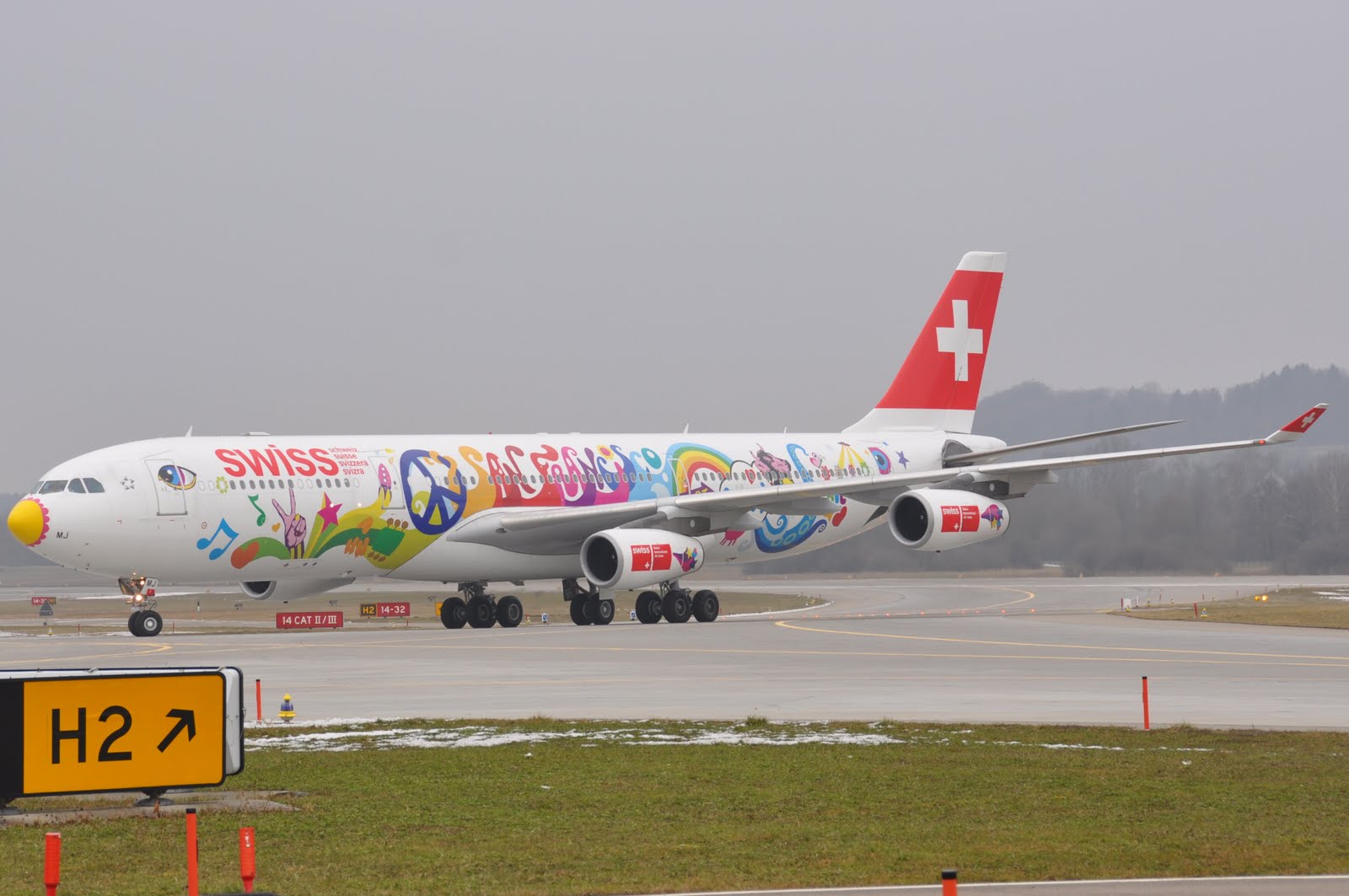 Flypictures: HB-IJM / A340-313X / Swiss International Air Lines / San ...