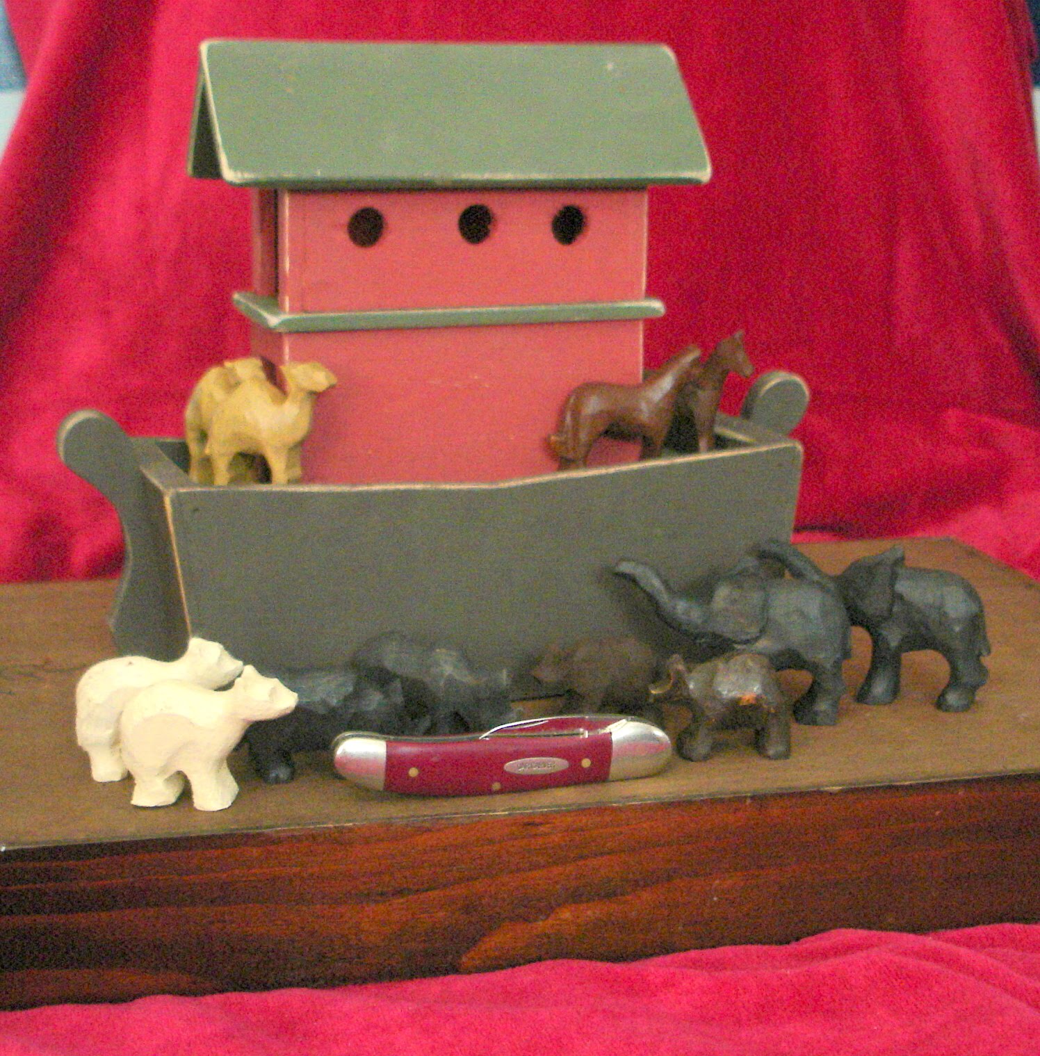 Quilting and Carving: Little Ark!