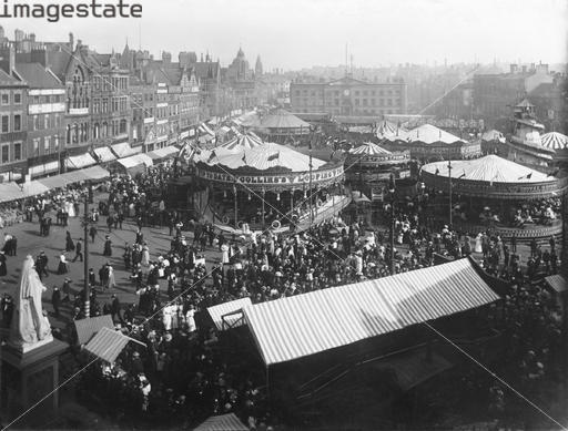 British Art: Goose Fair, Market Place, Nottingham, 1908.