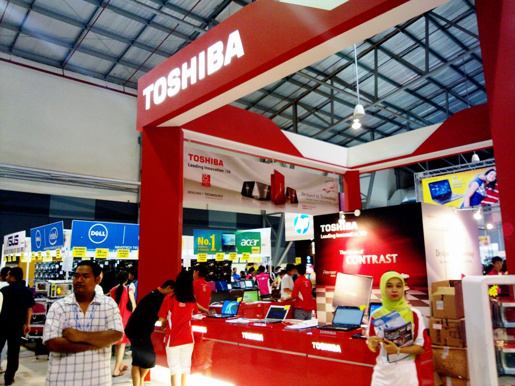 LIFE IN DIGITAL COLOUR: PIKOM PC Fair @ MITC Melaka