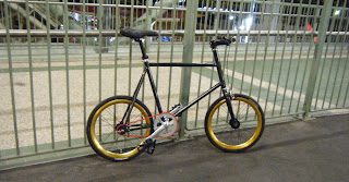 Airwalk Fixed Gear: Gold-Black Mini fIXIE