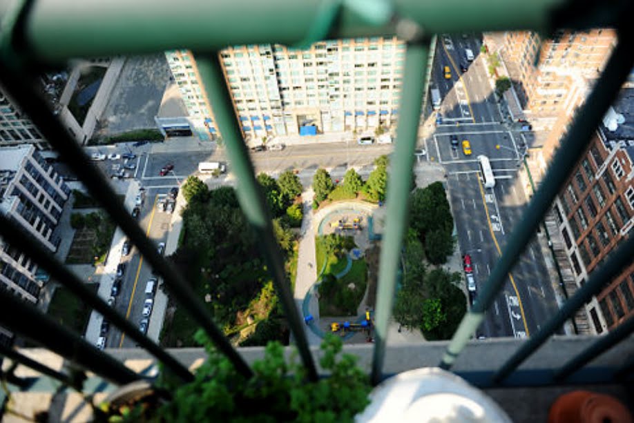 Robinson-Solutions Professional Window Cleaning: High Rise Window ...