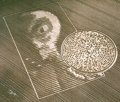 Kelly's Paranormal Page: Crop Circles....Alien Communication?