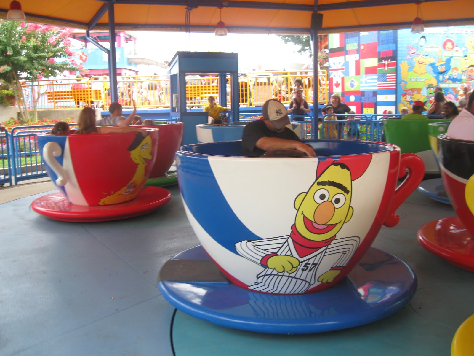 Two Little Sunshines: Sesame Place