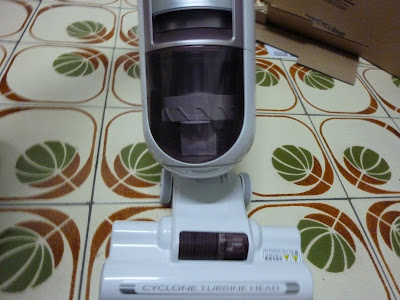 JC: SHARP 直立式吸塵器 EC-ST10