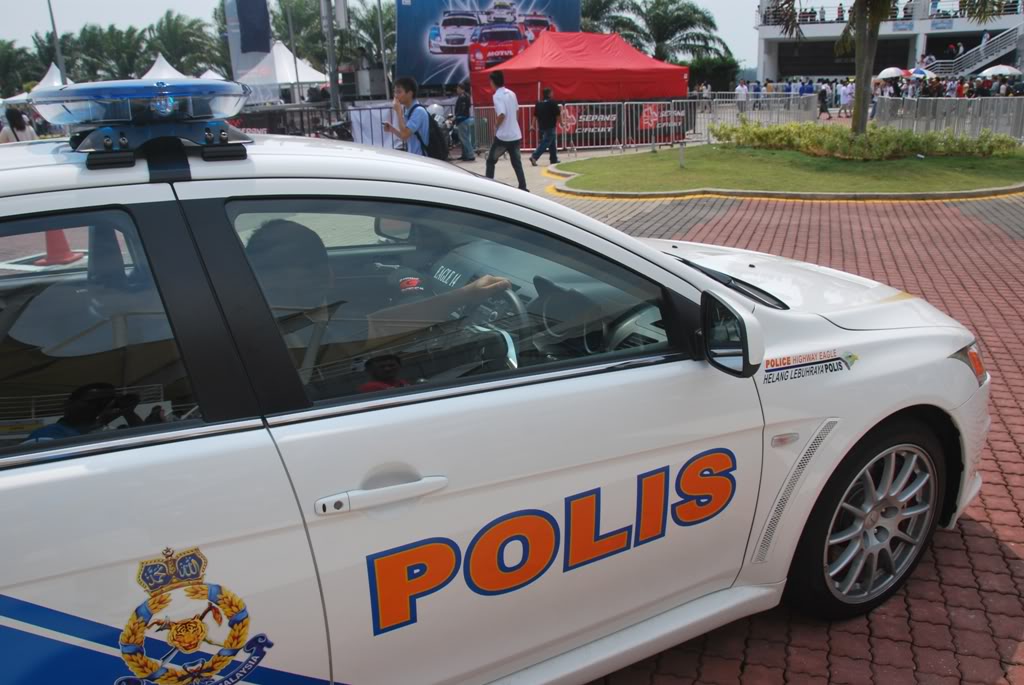 Military Photos: RMP patrol Car