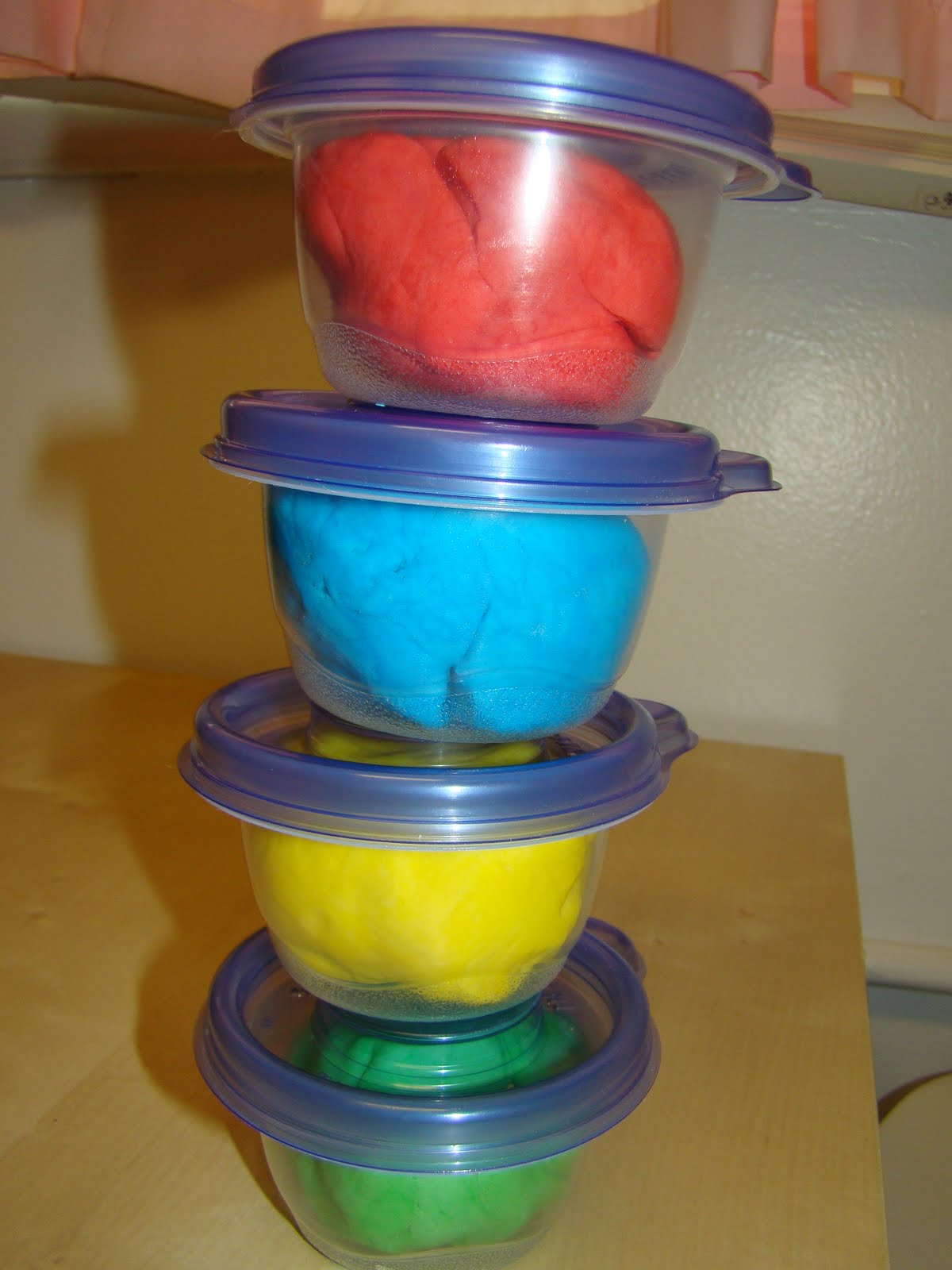 Just Enough Style: Homemade Play-Doh