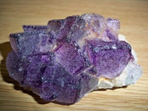 CRISTALE-GEODE-MINERALE: FLUORINA