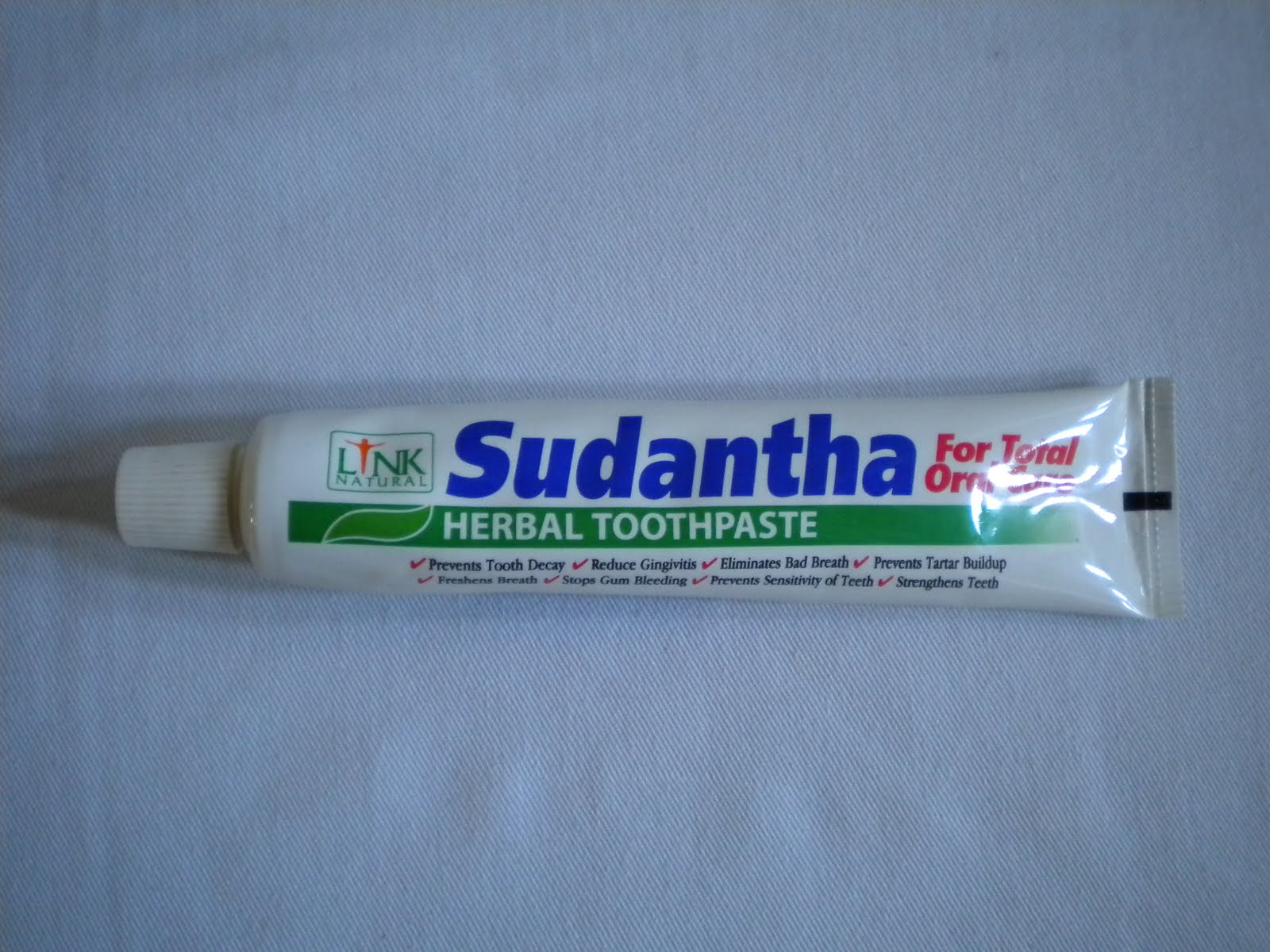Cafe Japan in Sri Lanka: My favorite toothpaste スリランカ製歯磨き粉