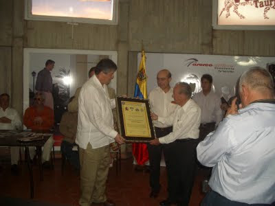 DINASTÍA BIENVENIDA: VENEZUELA: HOMENAJE PÓSTUMO AL ALCALDE PACO ...