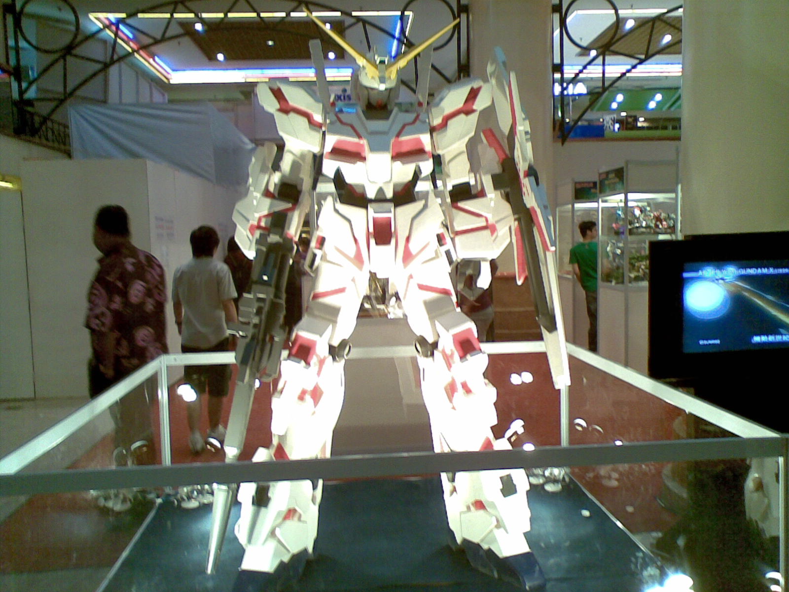 Largest Gundam Model - Design Talk