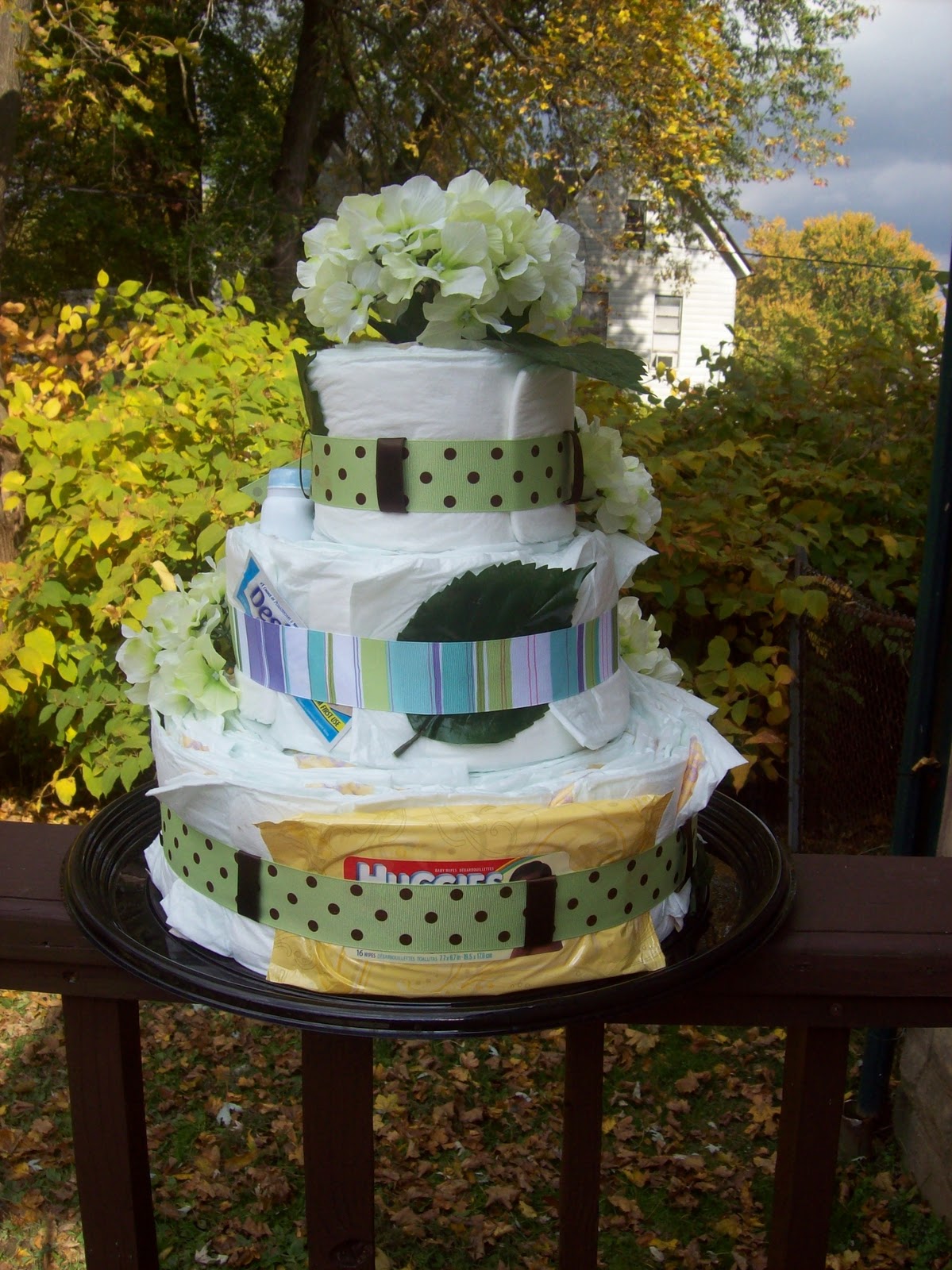 The Snow Family: Diapers + Baby Showers=Diaper Cakes!!!