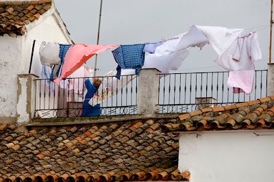 Sánchez Moreno: ROPA TENDIDA