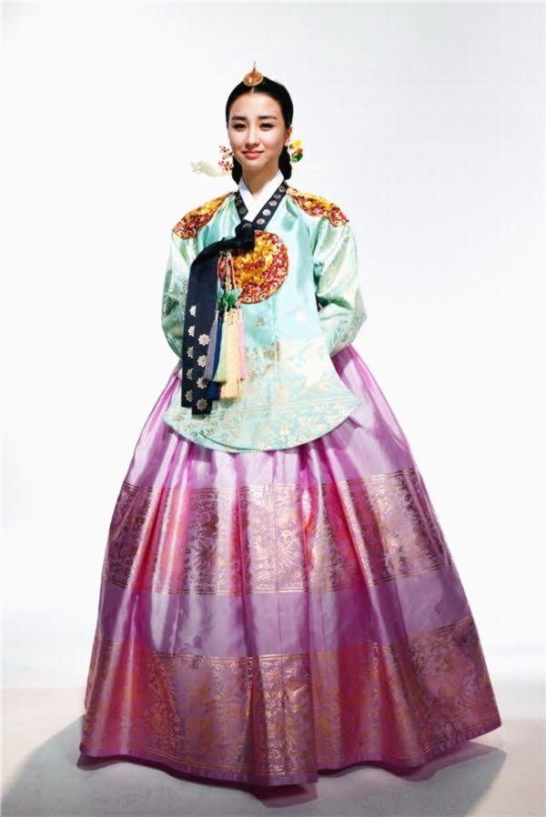 Top Korea 팝 스타: [Article] History's Queen Inhyeon in "Dong Yi" / พระ ...