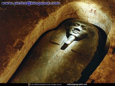 PICTURE: Inside the Pyramid