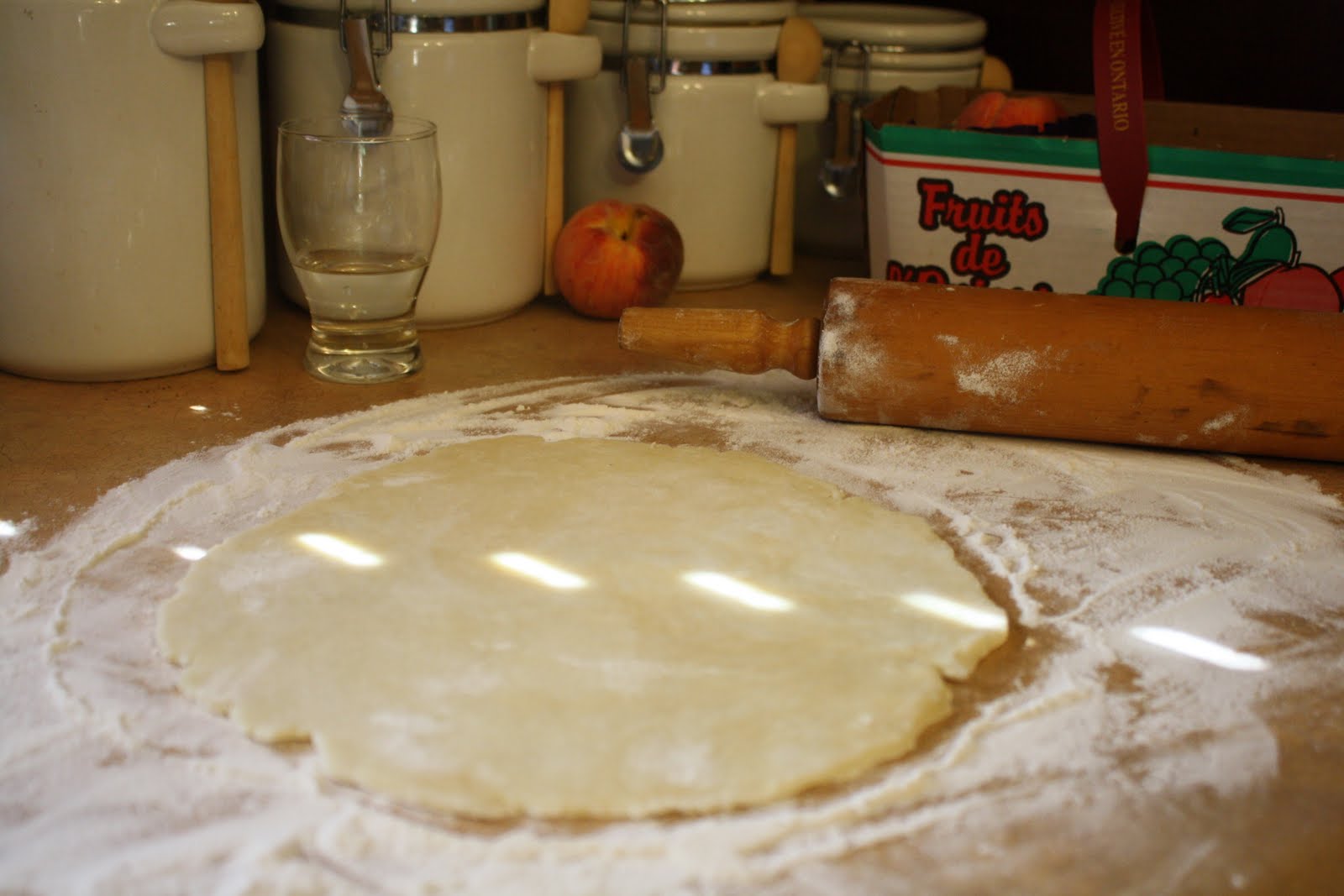 Hey, Lady Grey: Rustic Peach Pie - My Oh My!